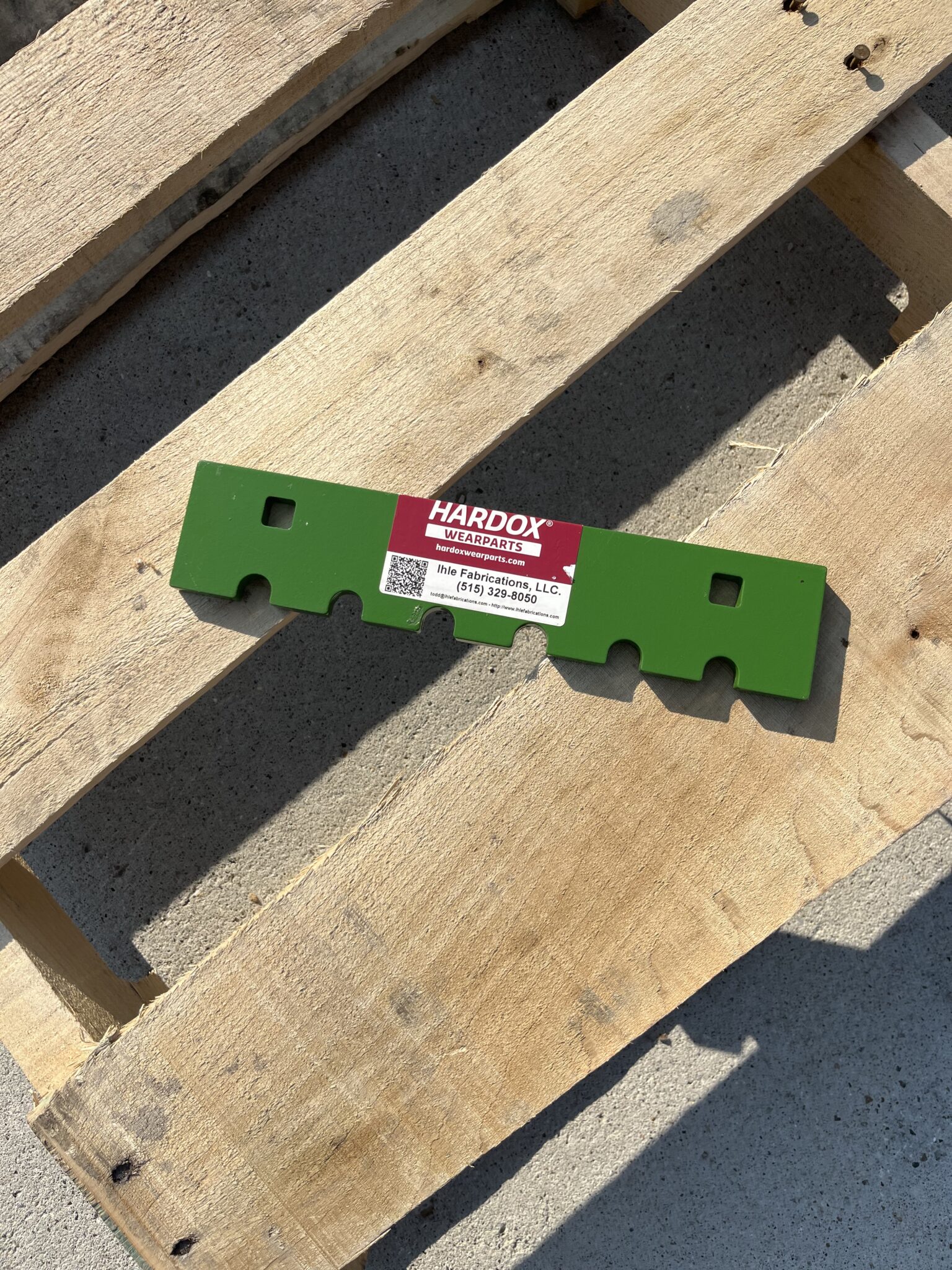 Feeder Accelerator & Discharge Beater Blade, Notched IF2H165407K